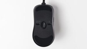 BenQ ZOWIE ZA13-C レビュー。抜群の安定感と高いエイム精度を両立するシェイプ | ゲームギーク