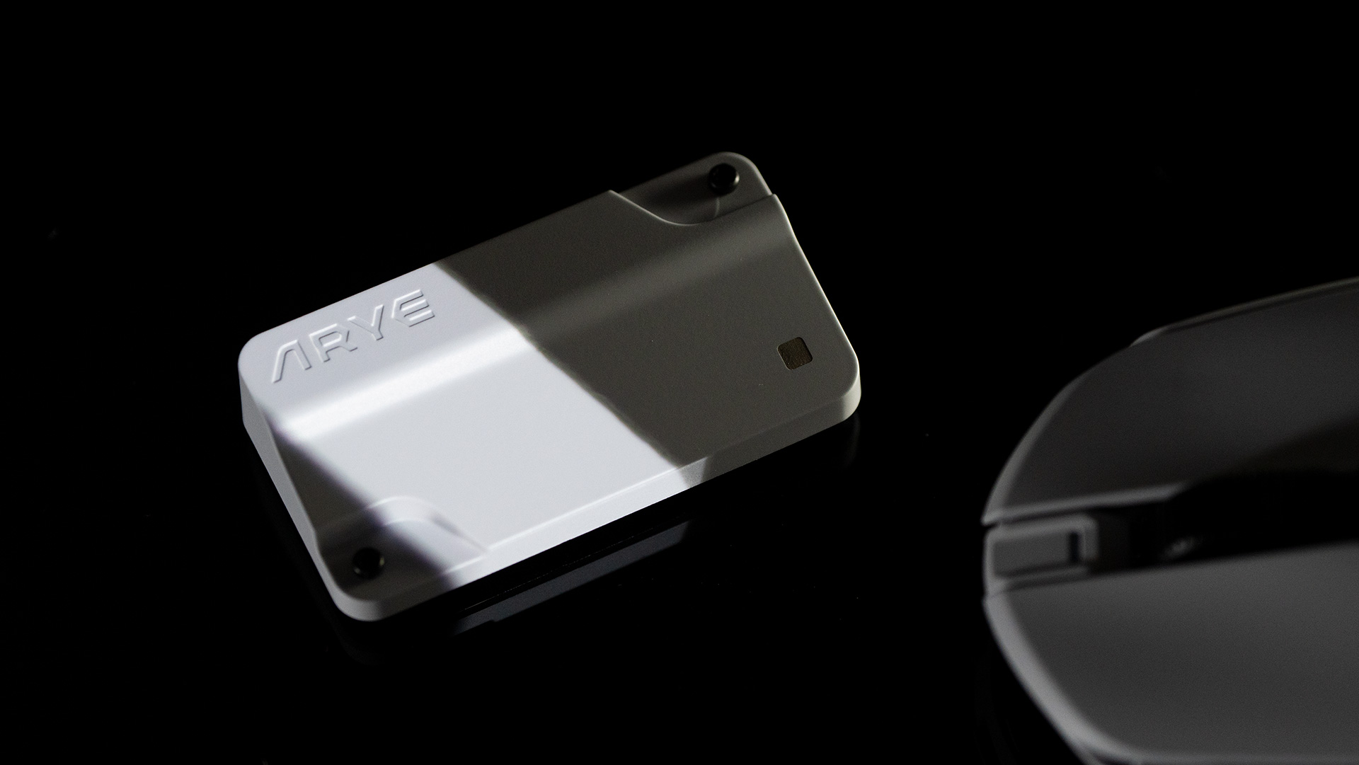 ARYE RCC-1 レビュー | ゲームギーク