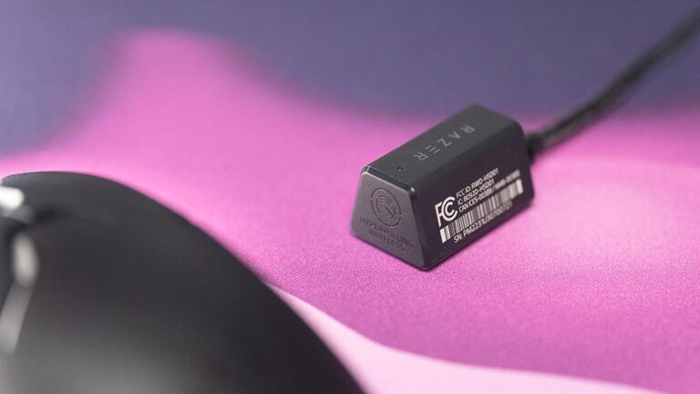 Razer Hyperpolling Wireless Dongle レビュー。ワイヤレスで4Kポーリングレート | ゲームギーク